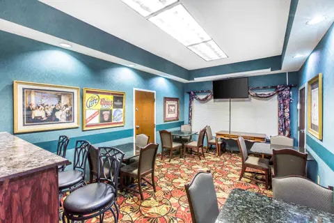 Quality Inn - Hotel in Tifton, GA